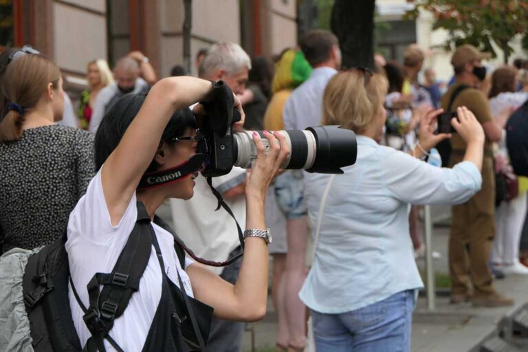 Visual Storytelling: Photojournalism in the Digital Age | Anıl Uzun